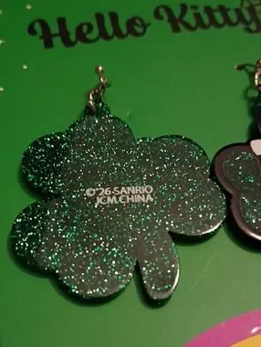 Hello Kitty | Jewelry | Sanrio Hello Kitty St Patricks Day Hello Kitty ...